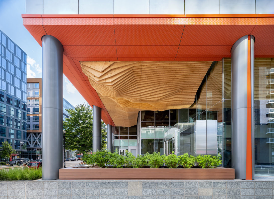 Historical Architecture and Technological Innovation Artfully ...